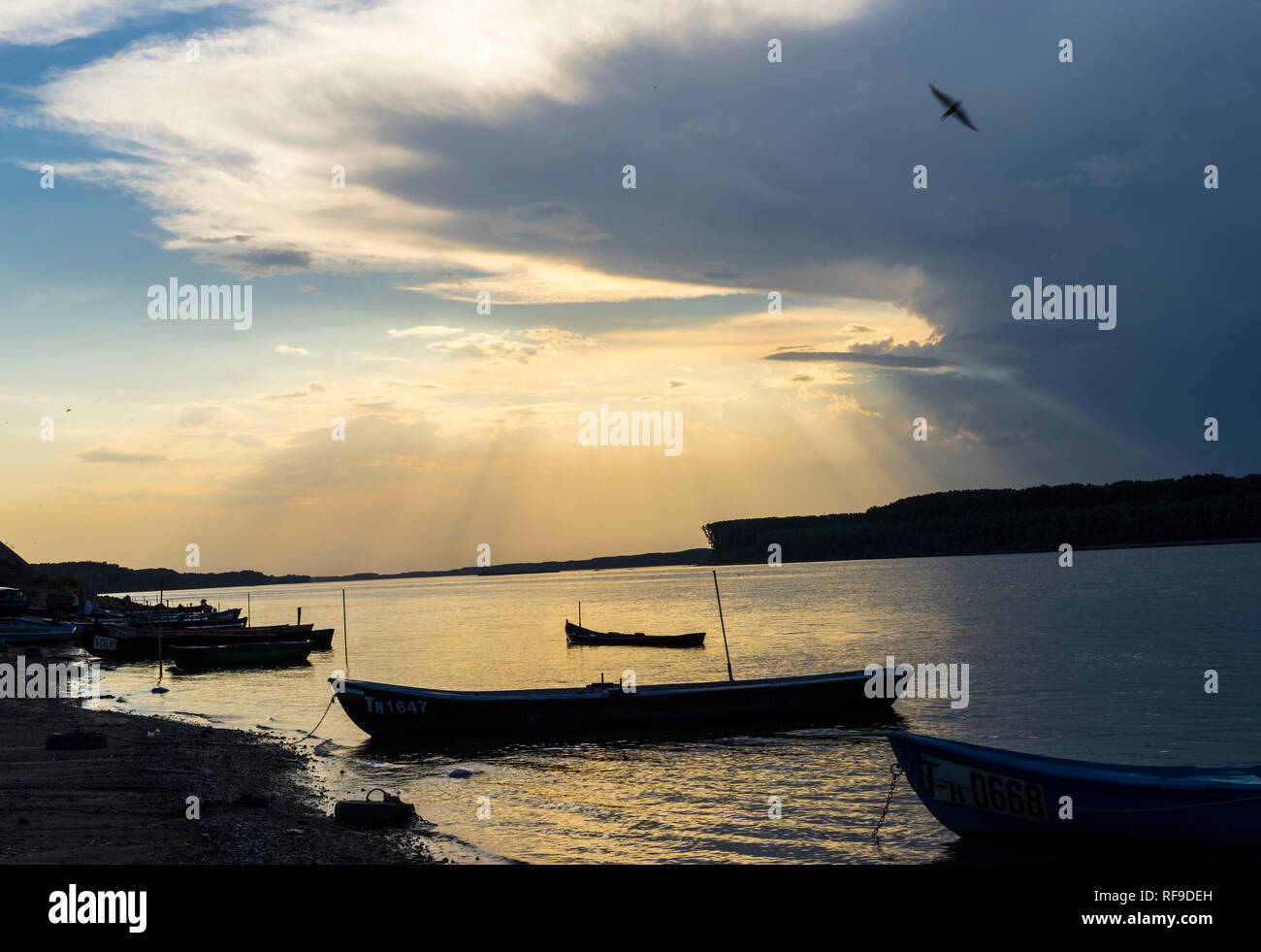 Beautiful river wallpaper hi-res stock photography and images - Alamy