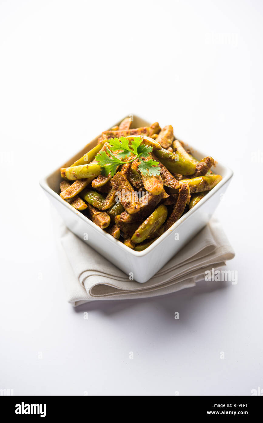 Tindora Sabzi / Tendli / tondli Fry also known as Ivy Gourd fry recipe ...