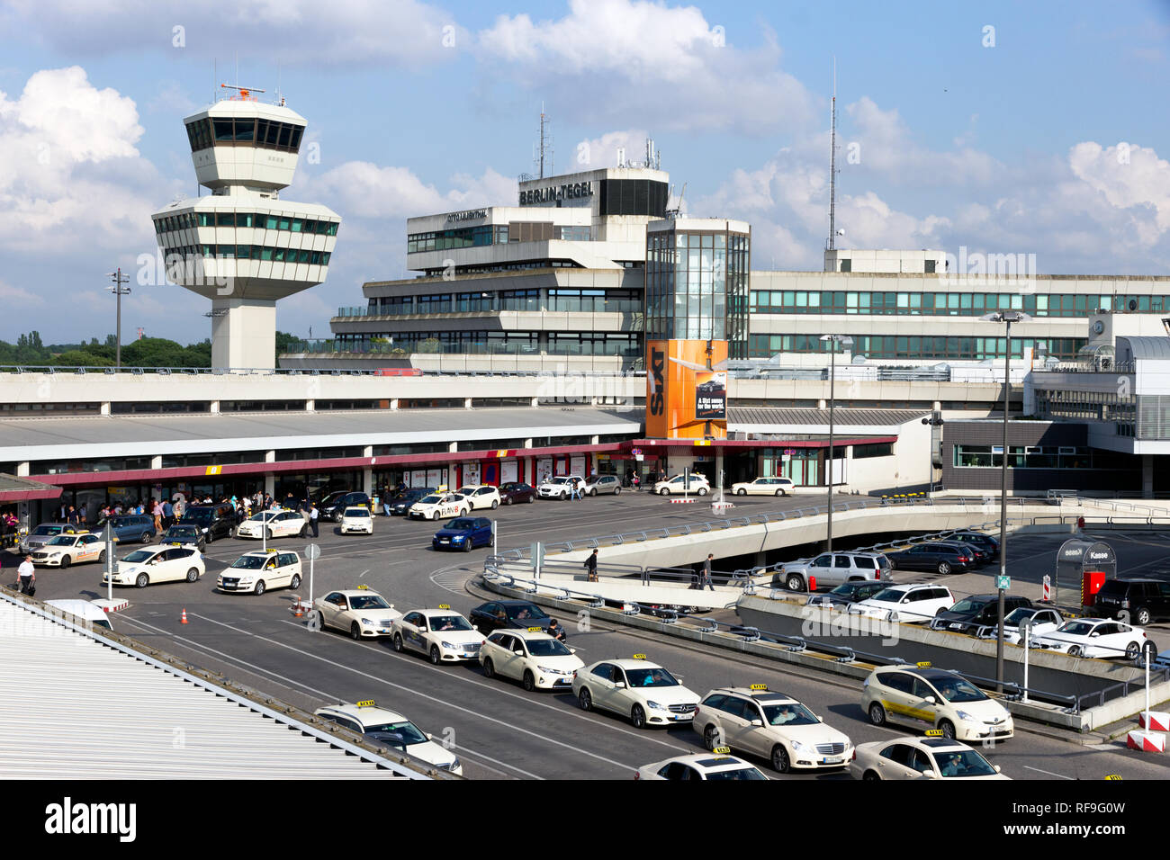 German air traffic control tower hi-res stock photography and images ...
