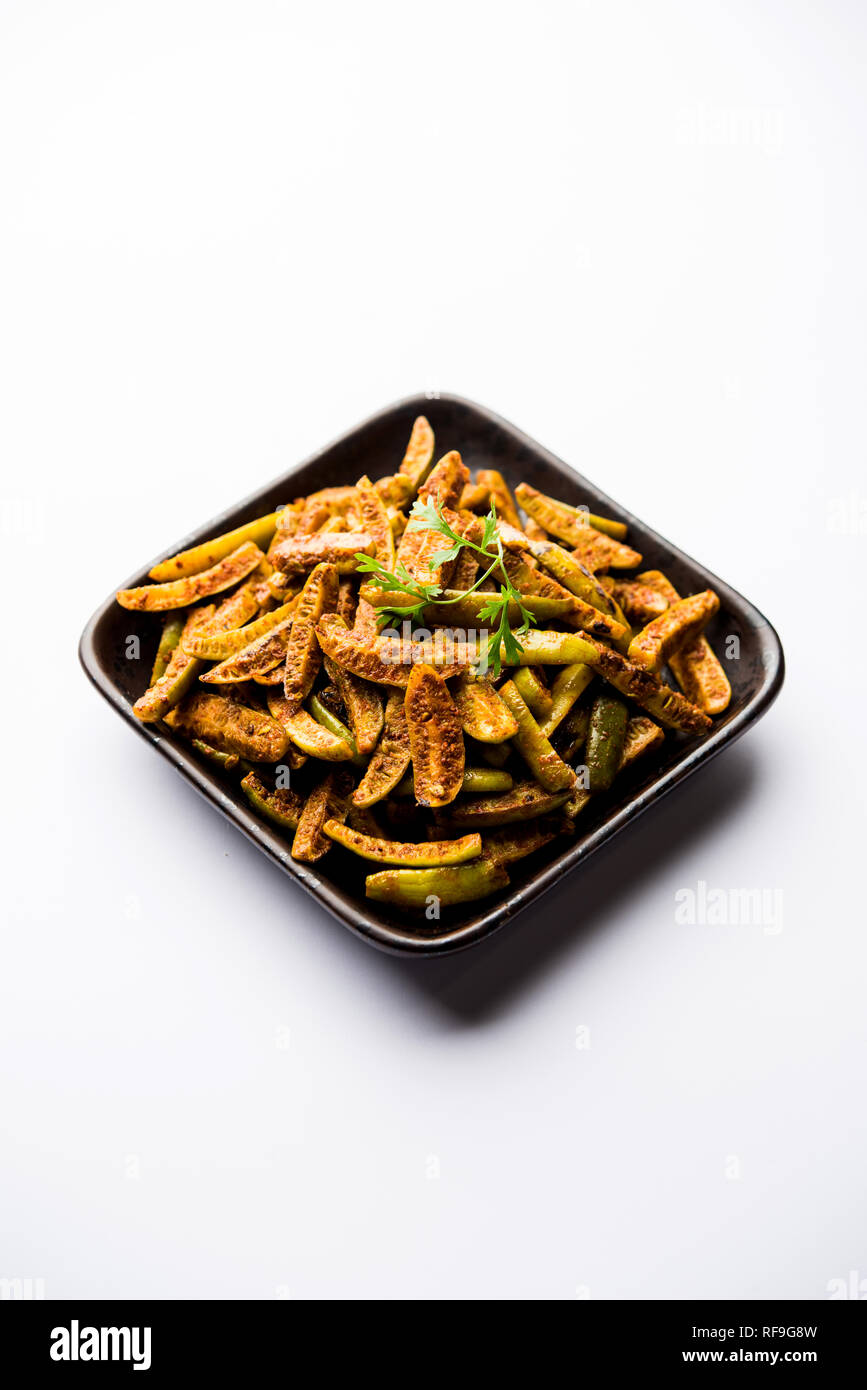 Tindora Sabzi / Tendli / tondli Fry also known as Ivy Gourd fry recipe ...