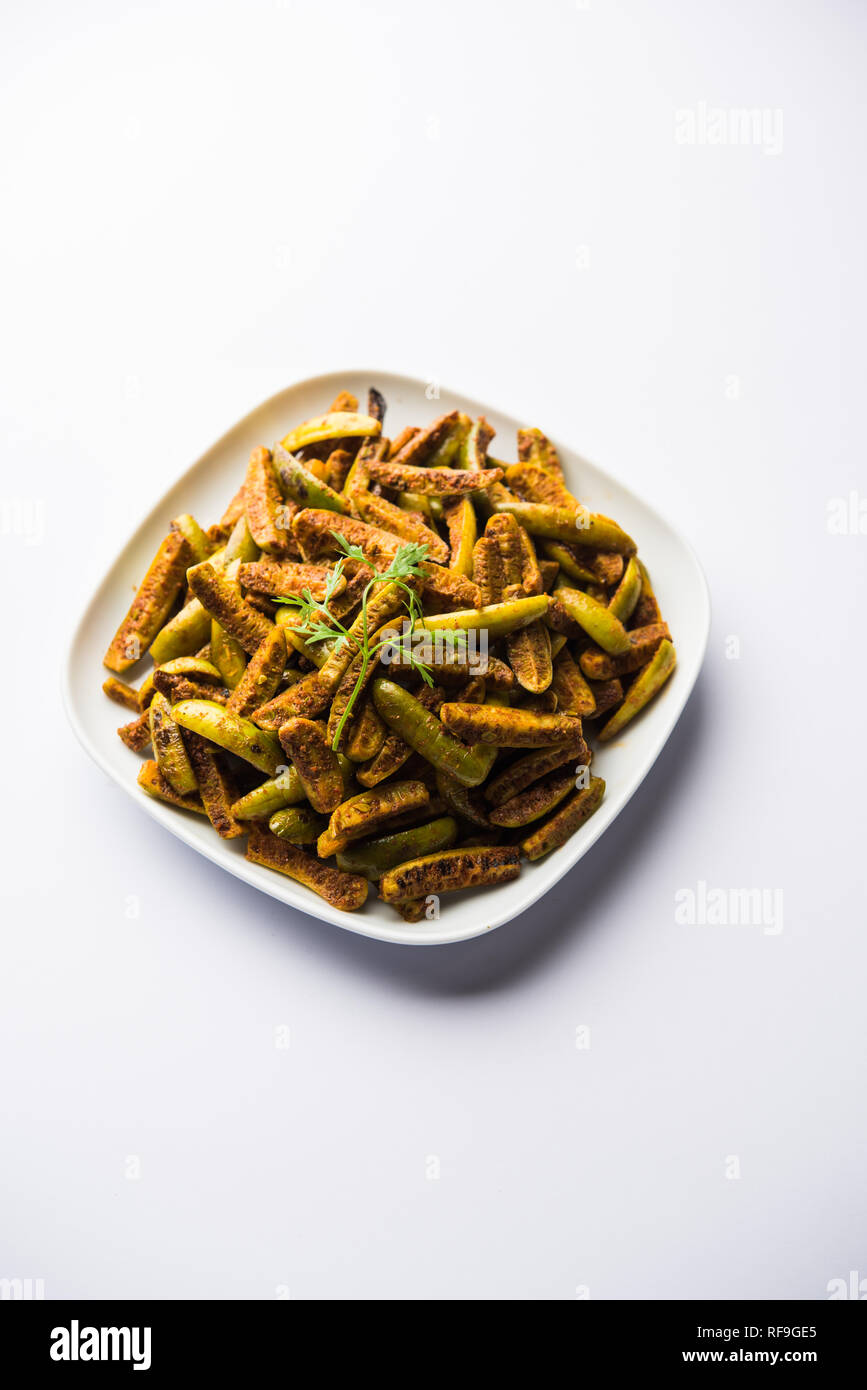 Tindora Sabzi / Tendli / tondli Fry also known as Ivy Gourd fry recipe ...
