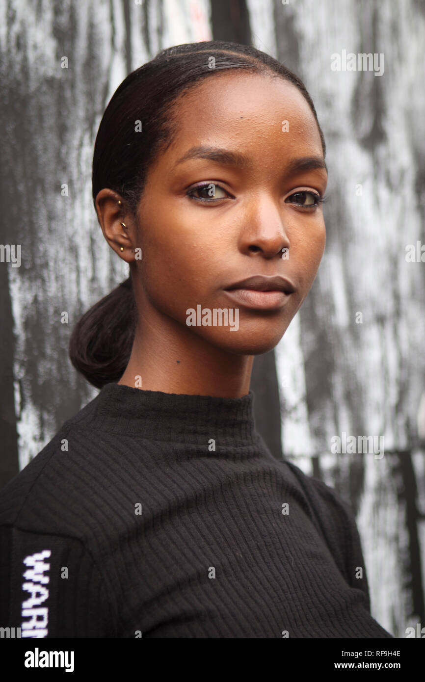 Girl models hi-res stock photography and images - Alamy Girl models hi-res stock photography and images - Alamy