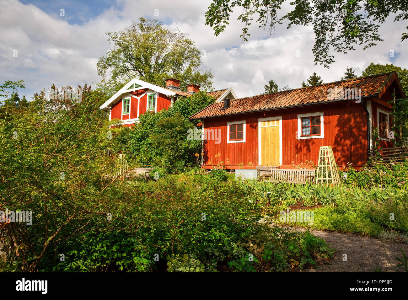 Traditional swedish fence hi-res stock photography and images - Alamy