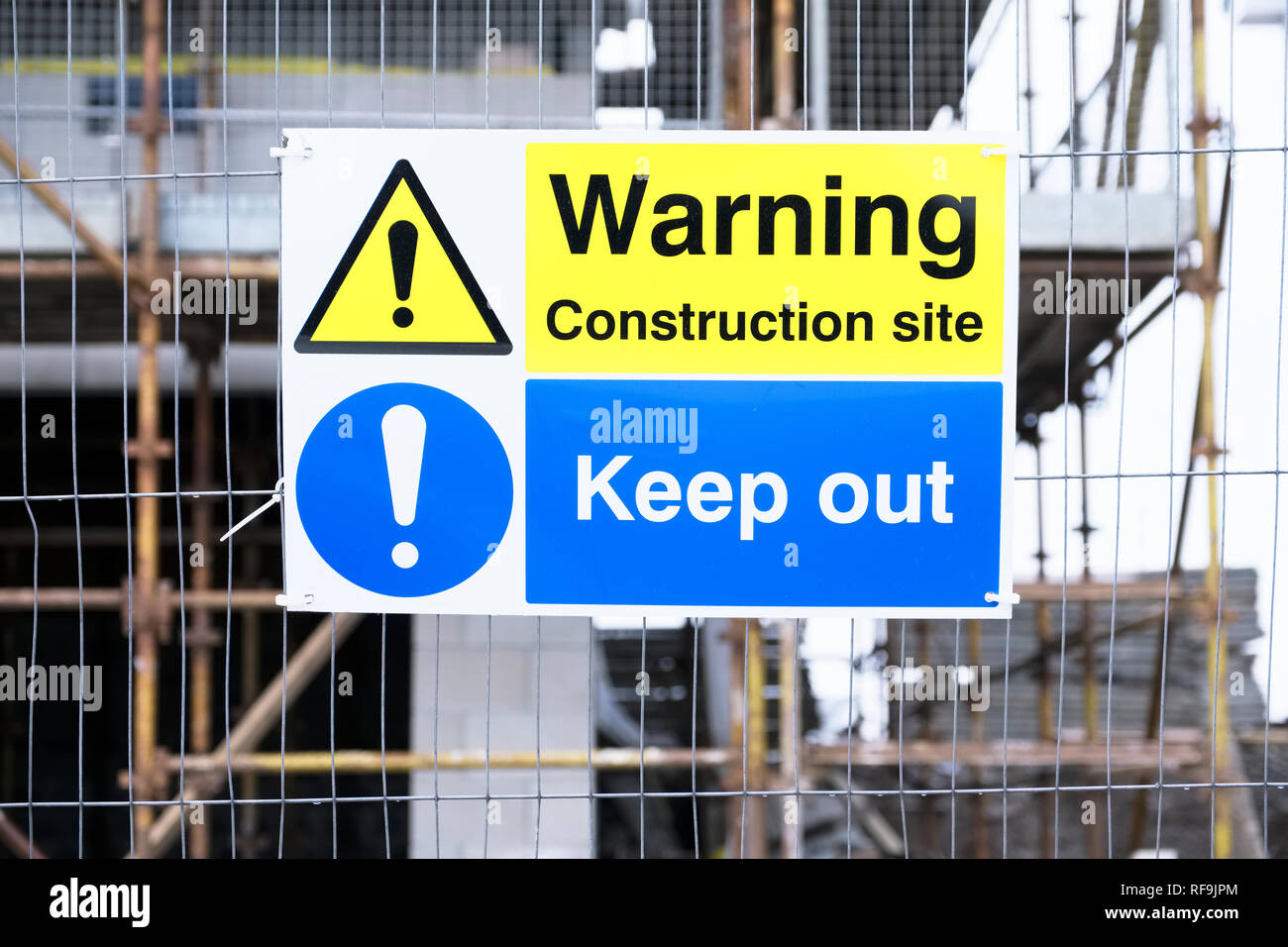 Construction site entrance keep out sign Stock Photo - Alamy