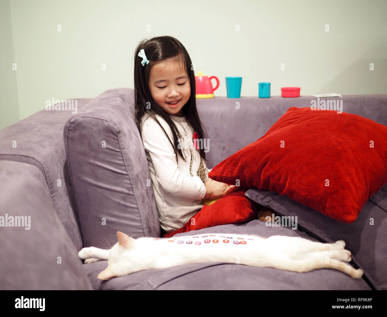Kid passed out hi-res stock photography and images - Alamy
