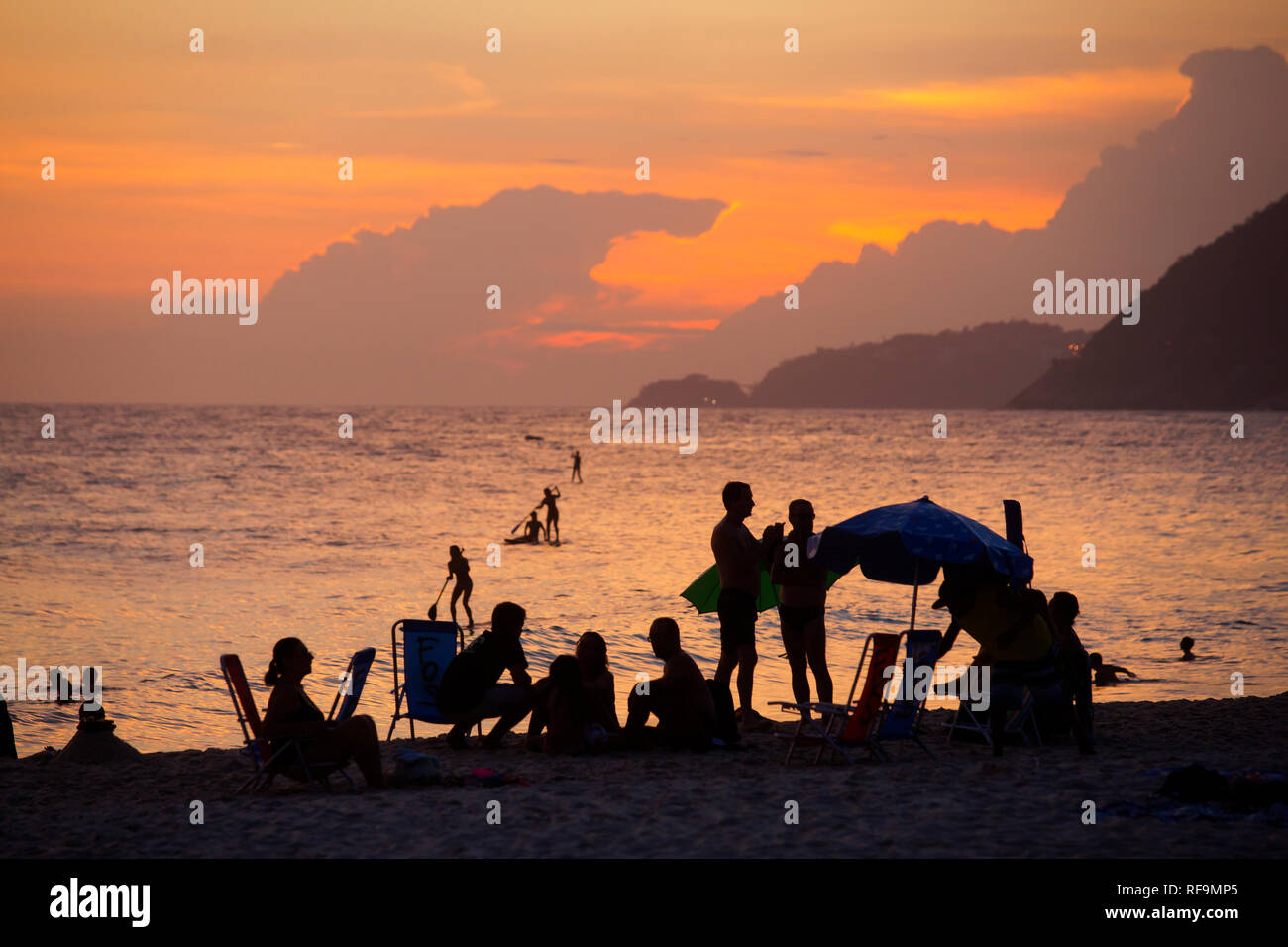 Rio sunset hi-res stock photography and images - Alamy