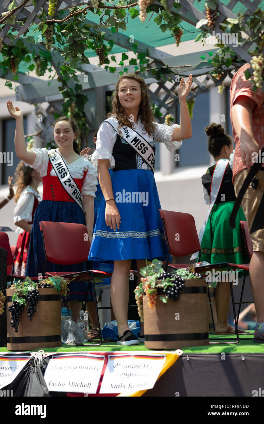 Floast hi-res stock photography and images - Alamy