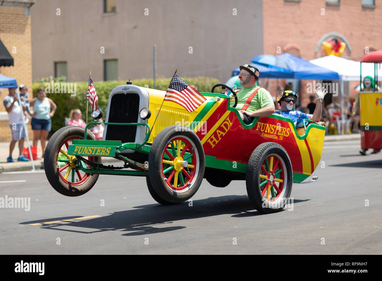 Jasper, Indiana, USA - August 5, 2018: The Strassenfest Parade, Clowns ...