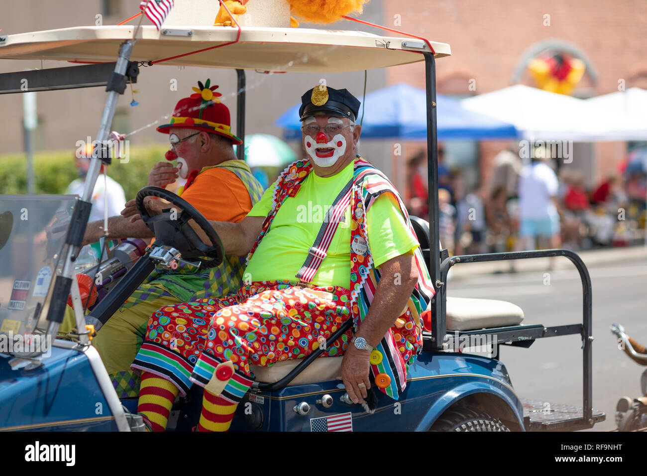 Clowns car hi-res stock photography and images - Alamy