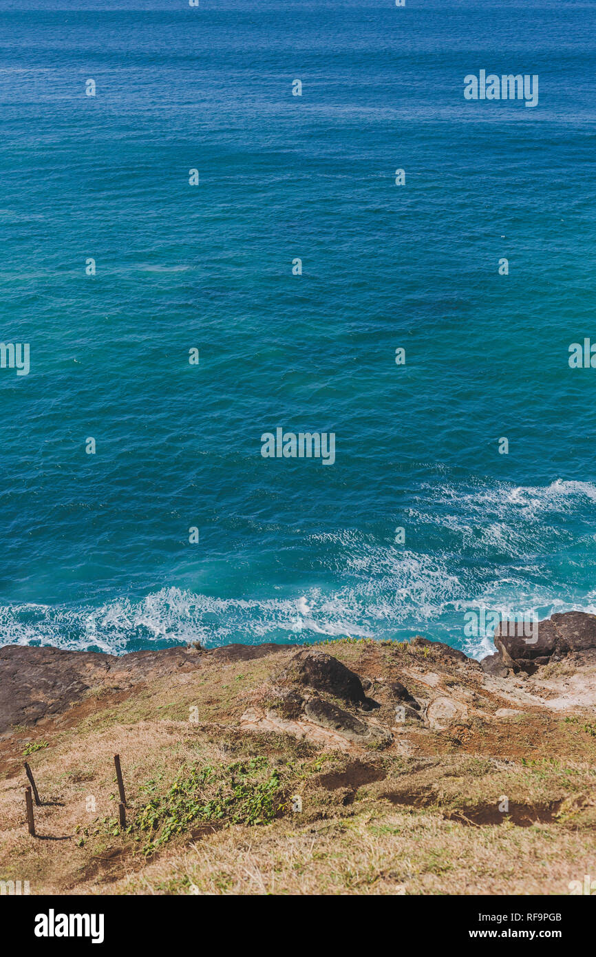 Looking down cliff hi-res stock photography and images - Alamy