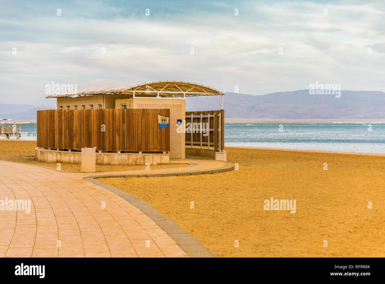 Changing facilities hi-res stock photography and images - Alamy