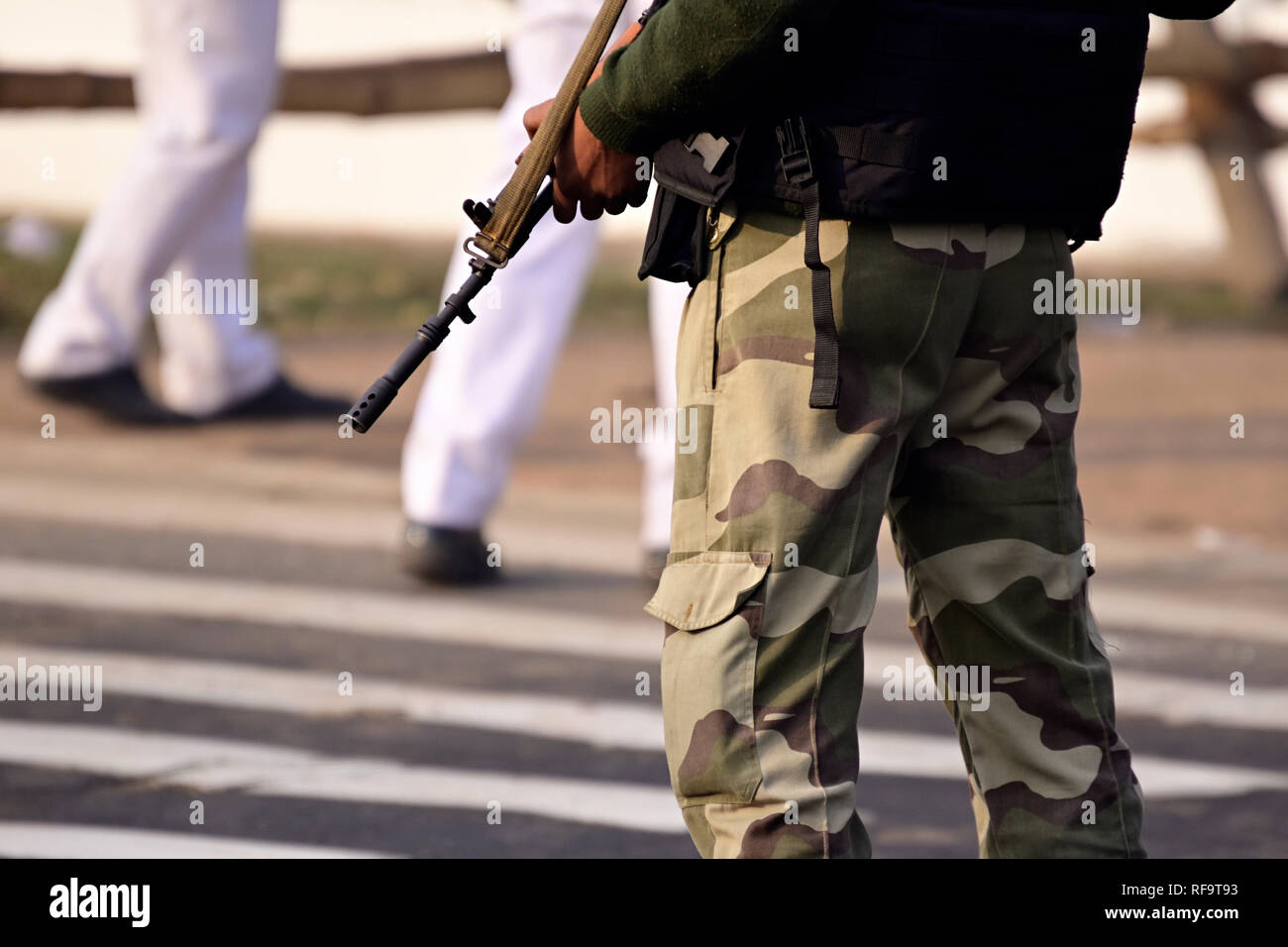 Guard with ak 47 gun hi-res stock photography and images - Alamy