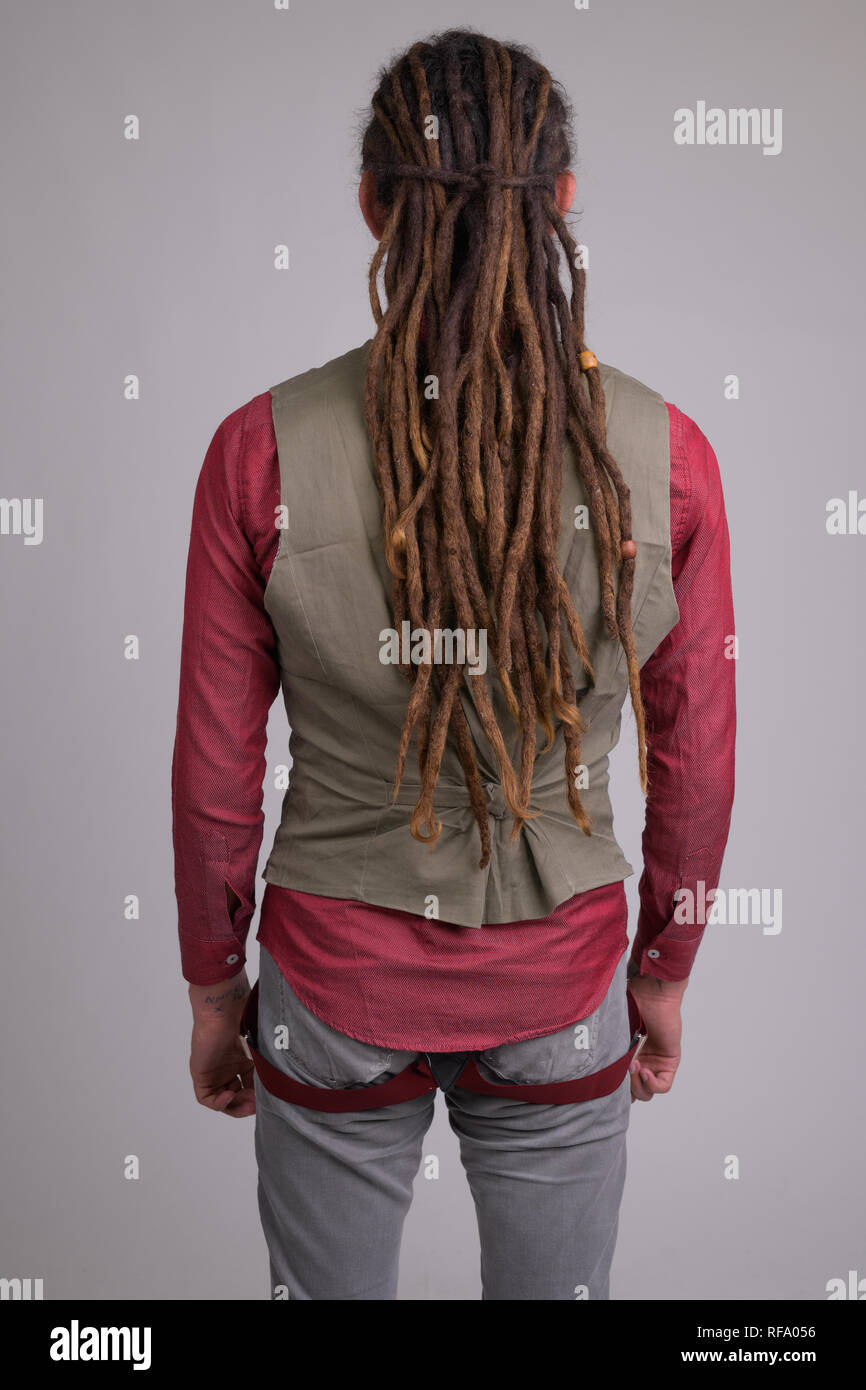 Back view rasta man dreadlocks hi-res stock photography and images - Alamy