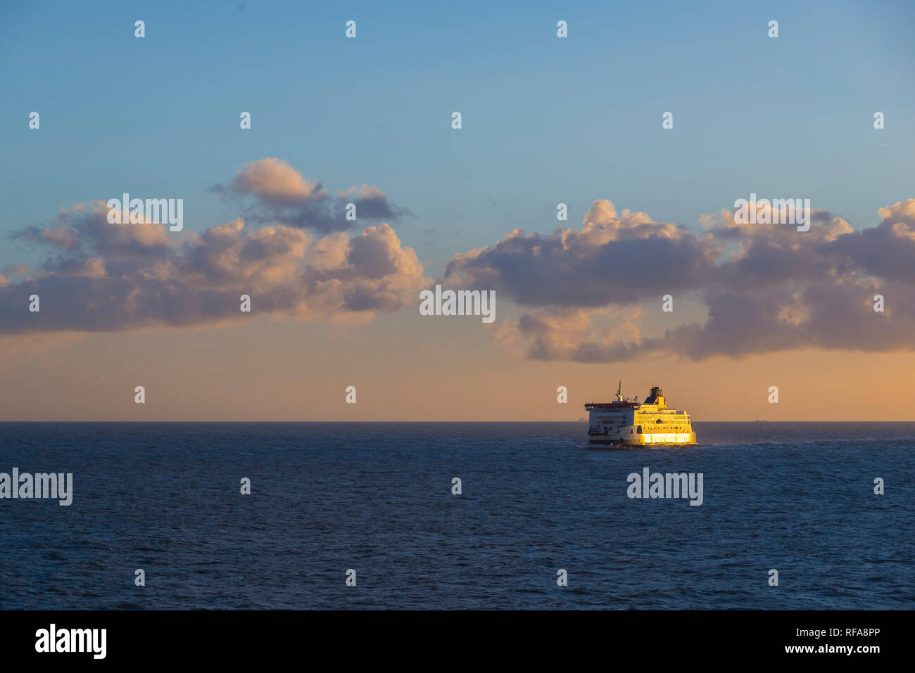Ferry crossing, Dover-Calais Stock Photo - Alamy