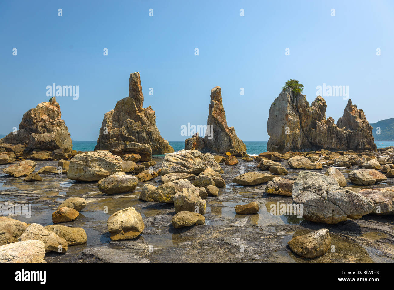 Hashigui iwa rocks hi-res stock photography and images - Alamy