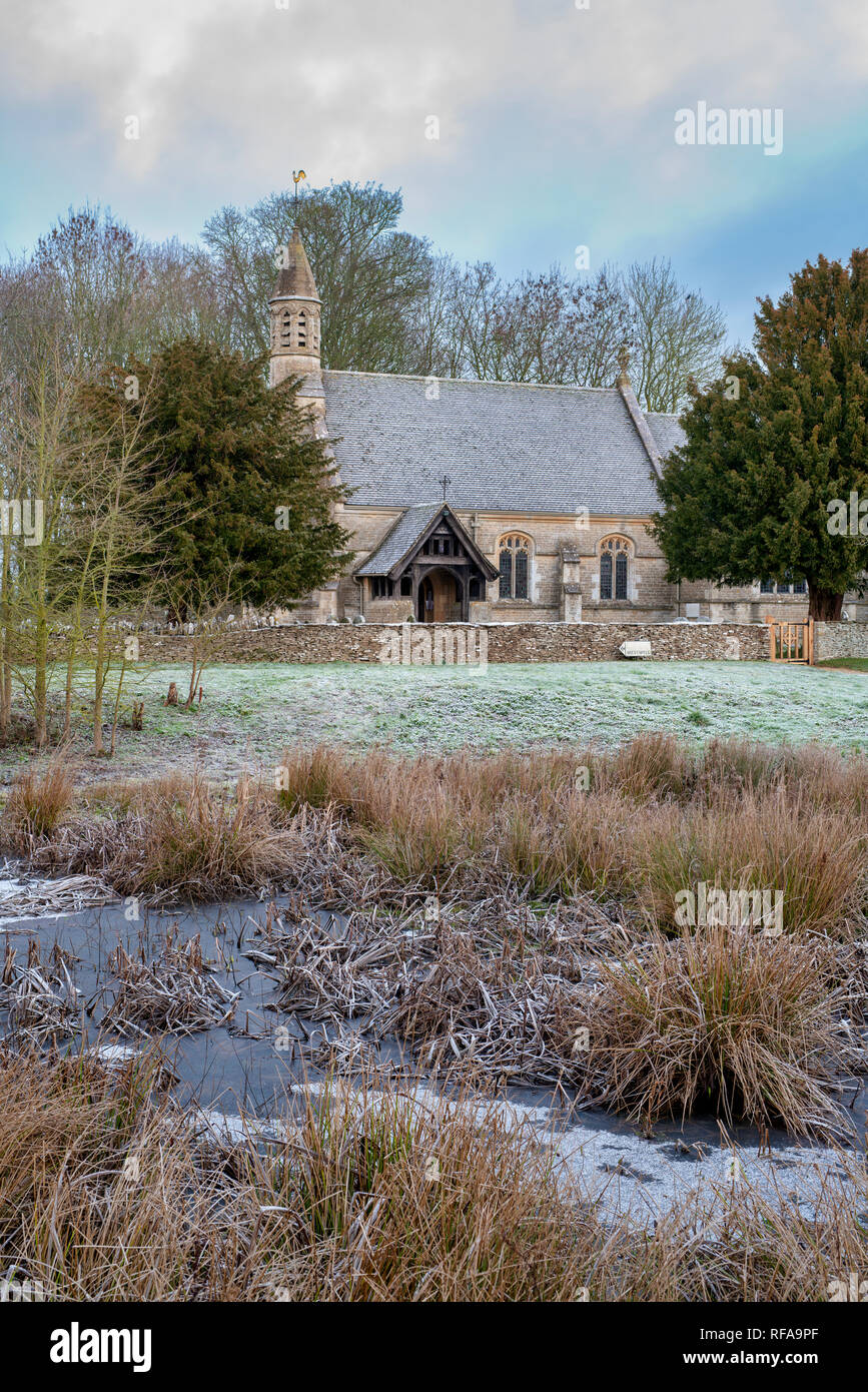 St Marys church in the early morning frost. Holwell, Cotswolds ...