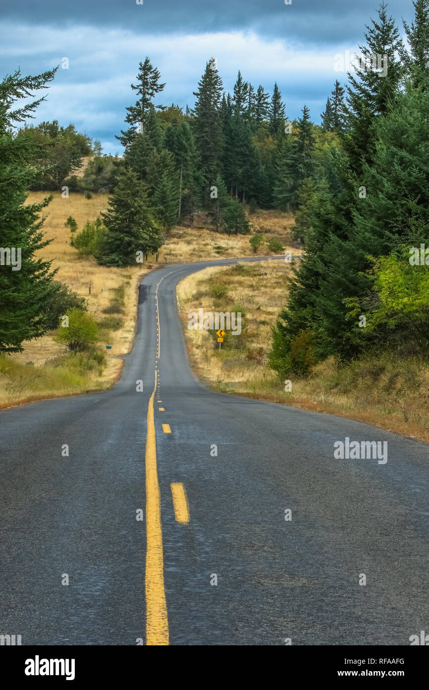 clean highway road in america Stock Photo - Alamy