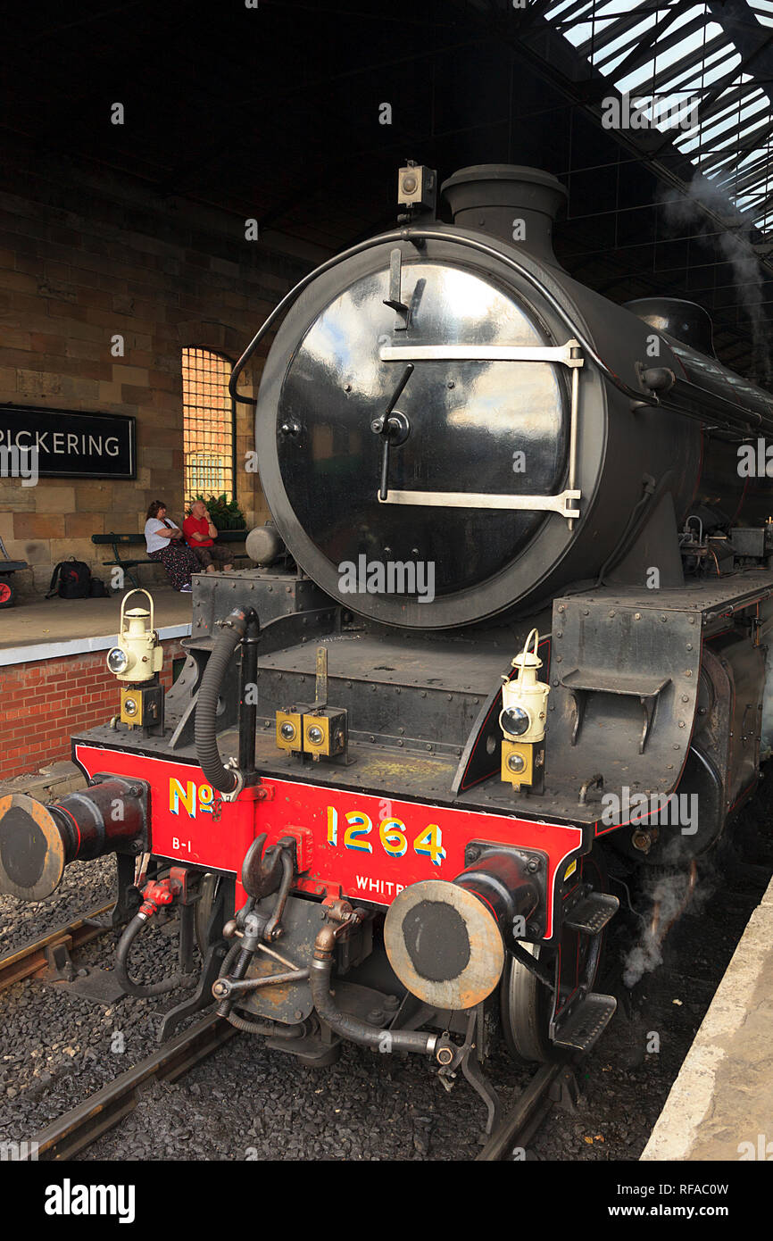 Thompson class b1 steam locomotive hi-res stock photography and images ...