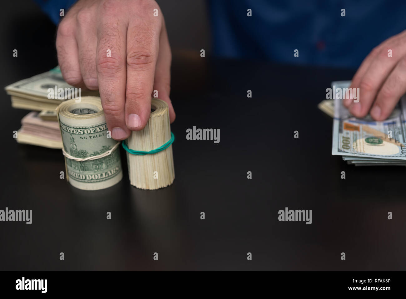 Hands exchange copy hi-res stock photography and images - Alamy