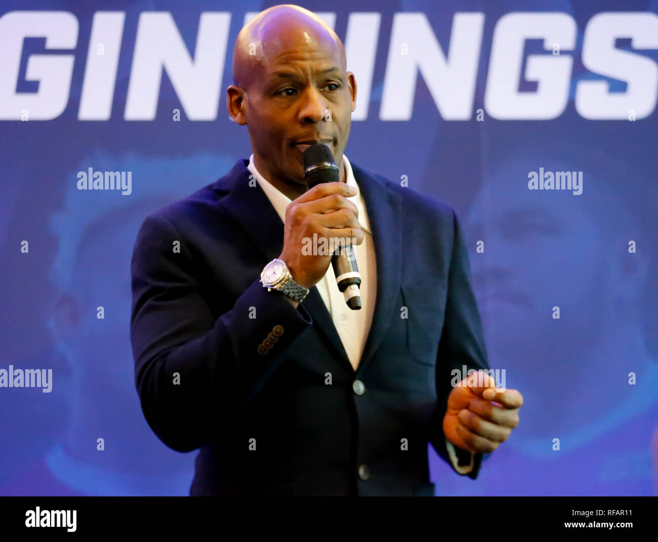 Ellery hanley hi-res stock photography and images - Alamy