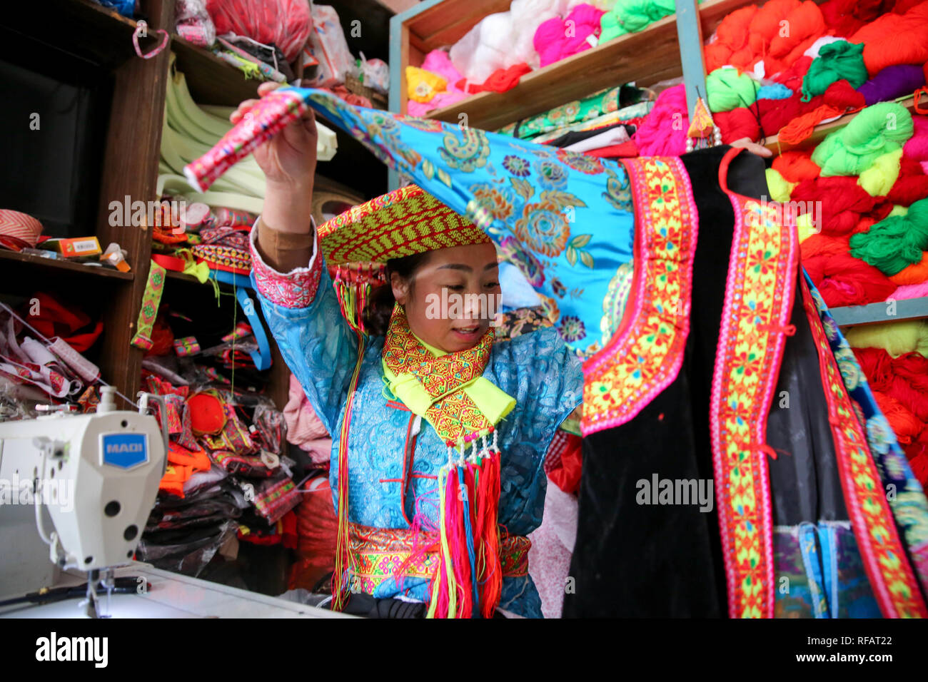 Hunan, Hunan, China. 24th Jan, 2019. Hunan, CHINA-Women make ...