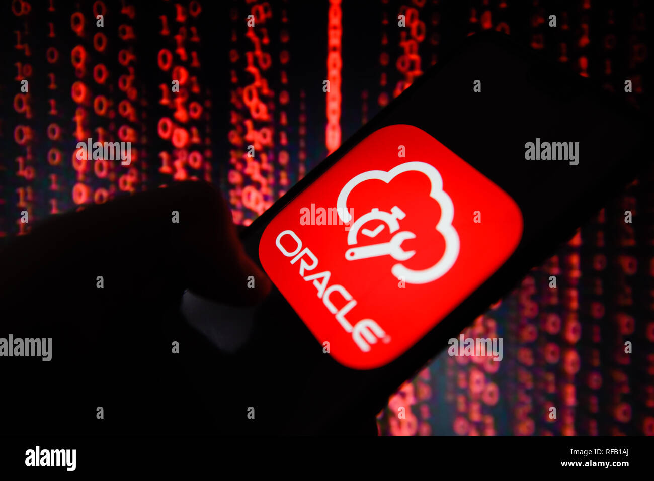 Oracle cloud logo is seen on an android mobile phone Stock Photo - Alamy