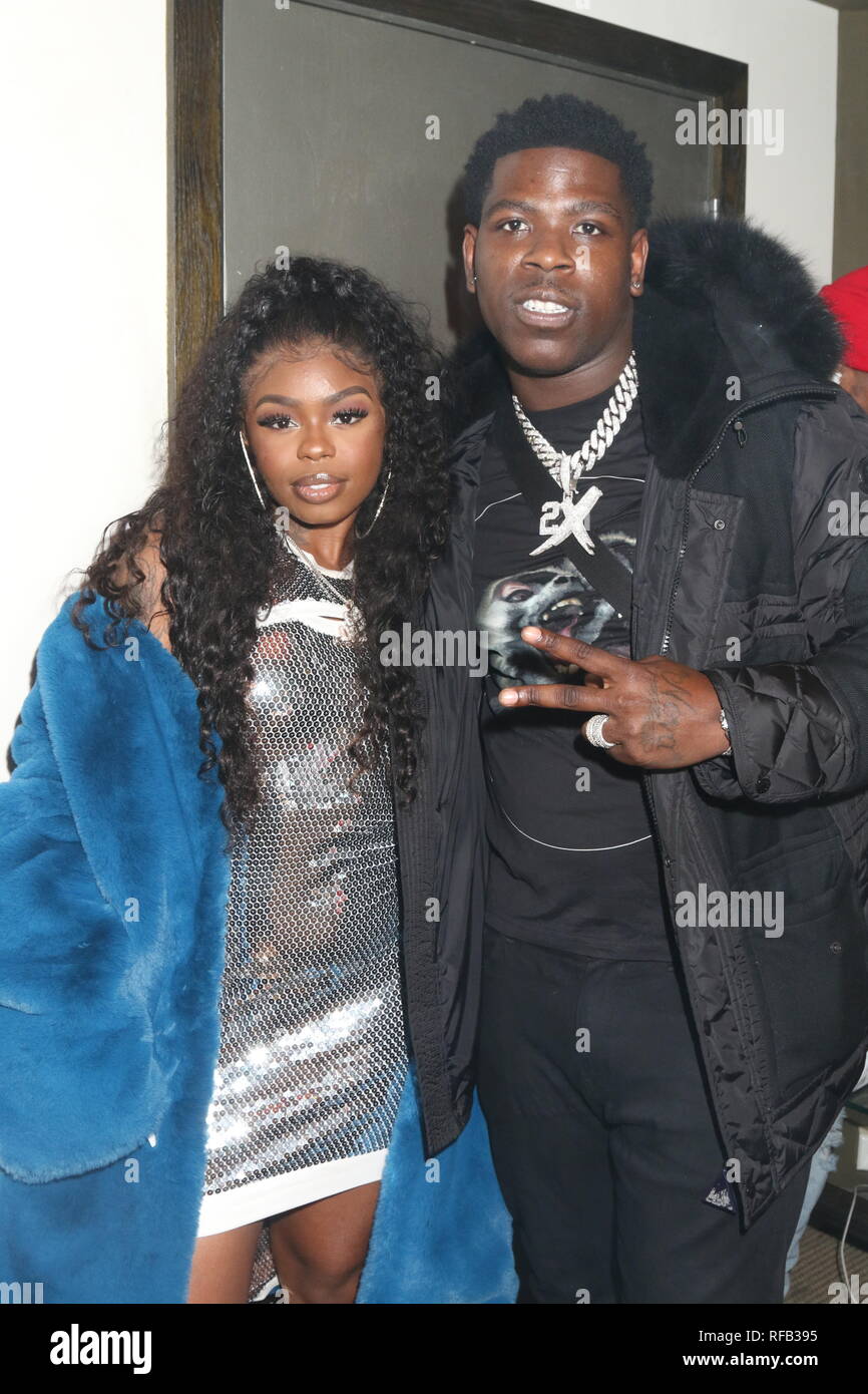 Female rappers hi-res stock photography and images - Alamy