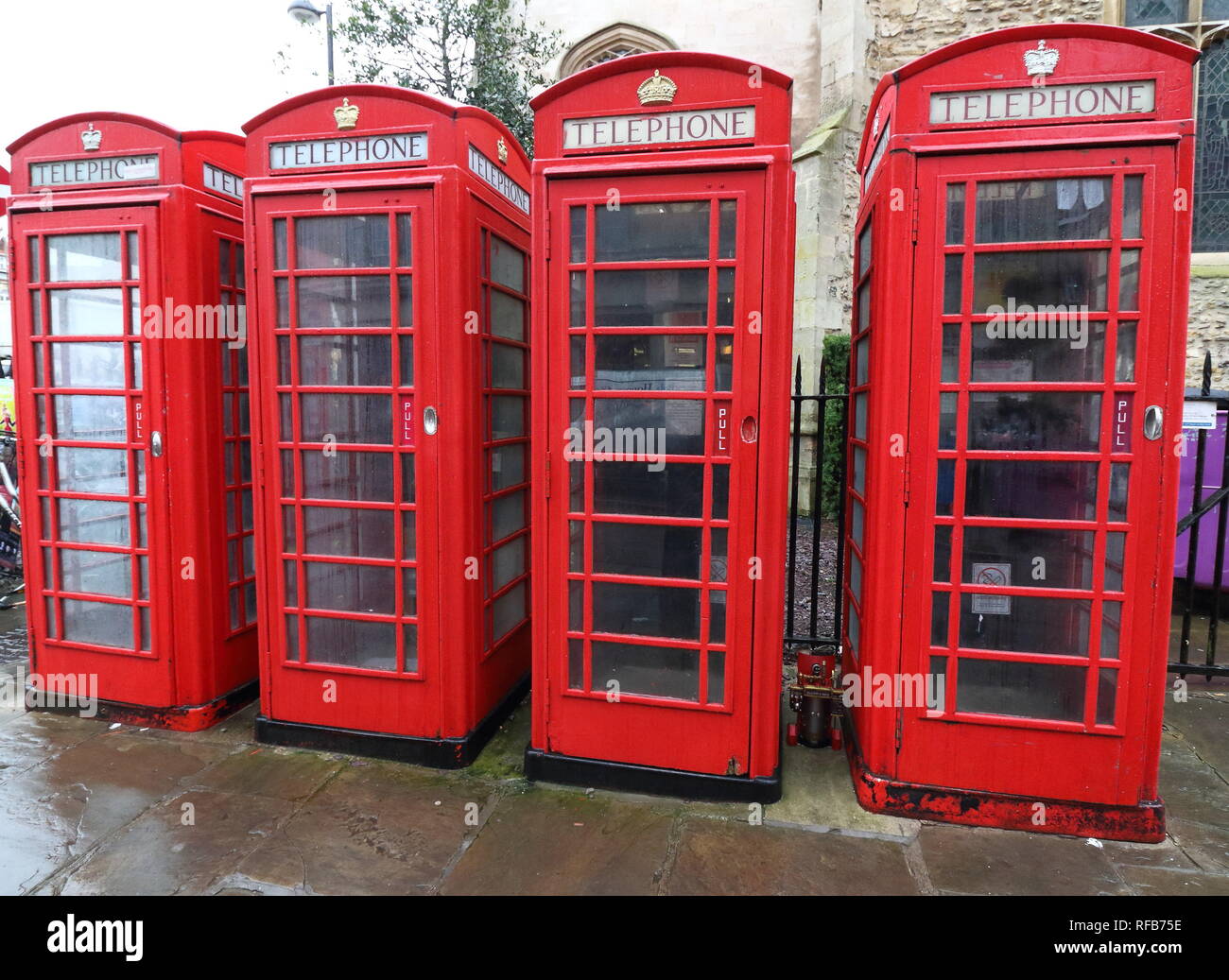 Cambridge, UK. 25th Jan, 2019. Red phone boxes seen in Downing Street ...
