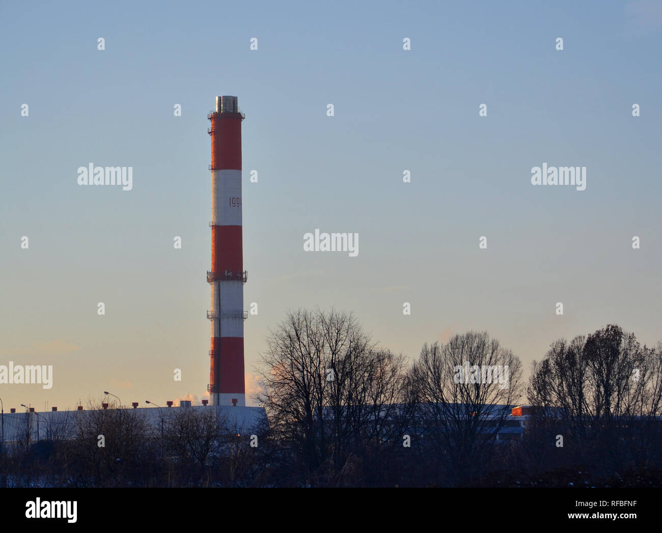 Tall smoke stacks chimneys hi-res stock photography and images - Alamy