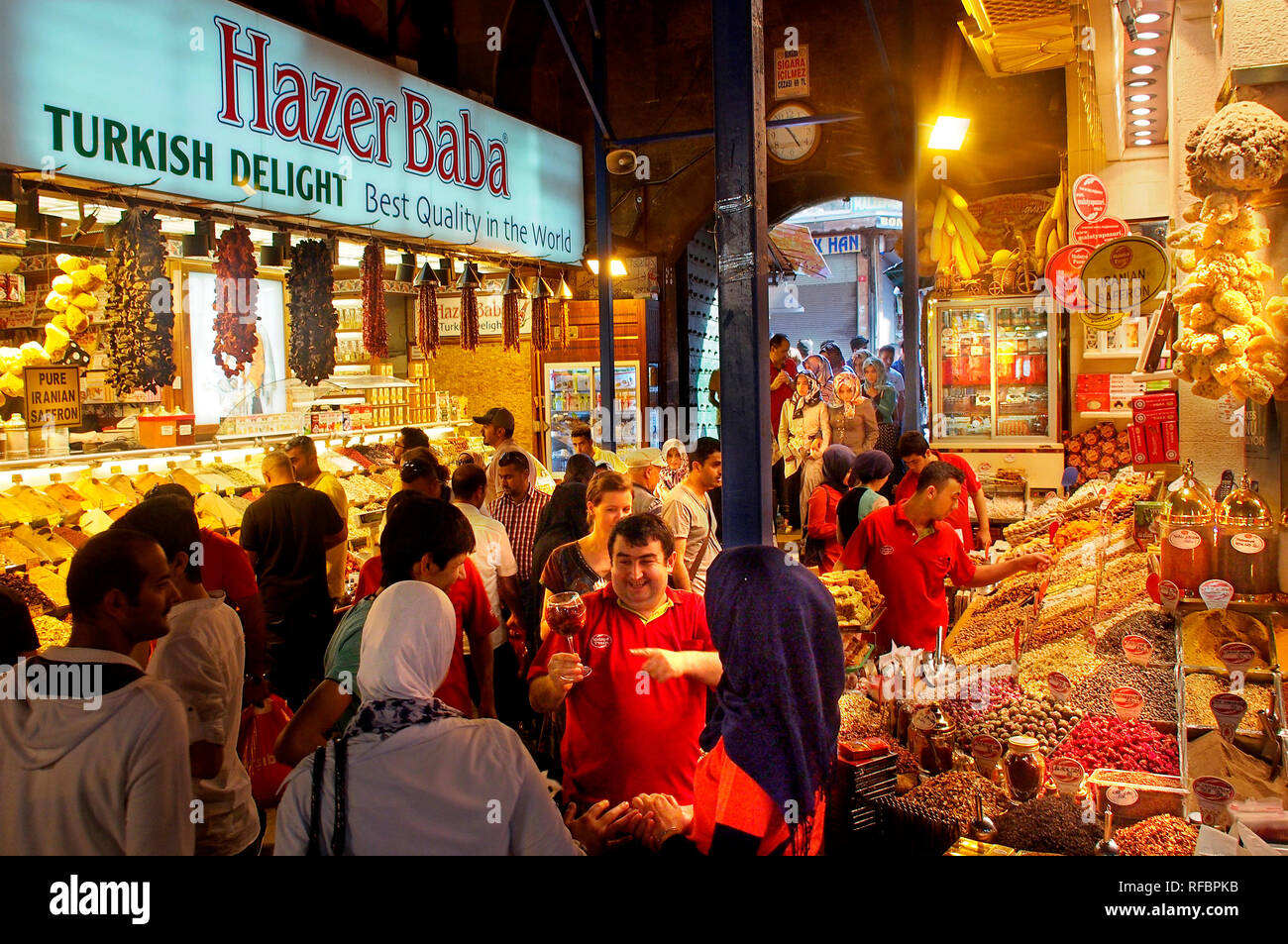 Bazaar culture hi-res stock photography and images - Alamy