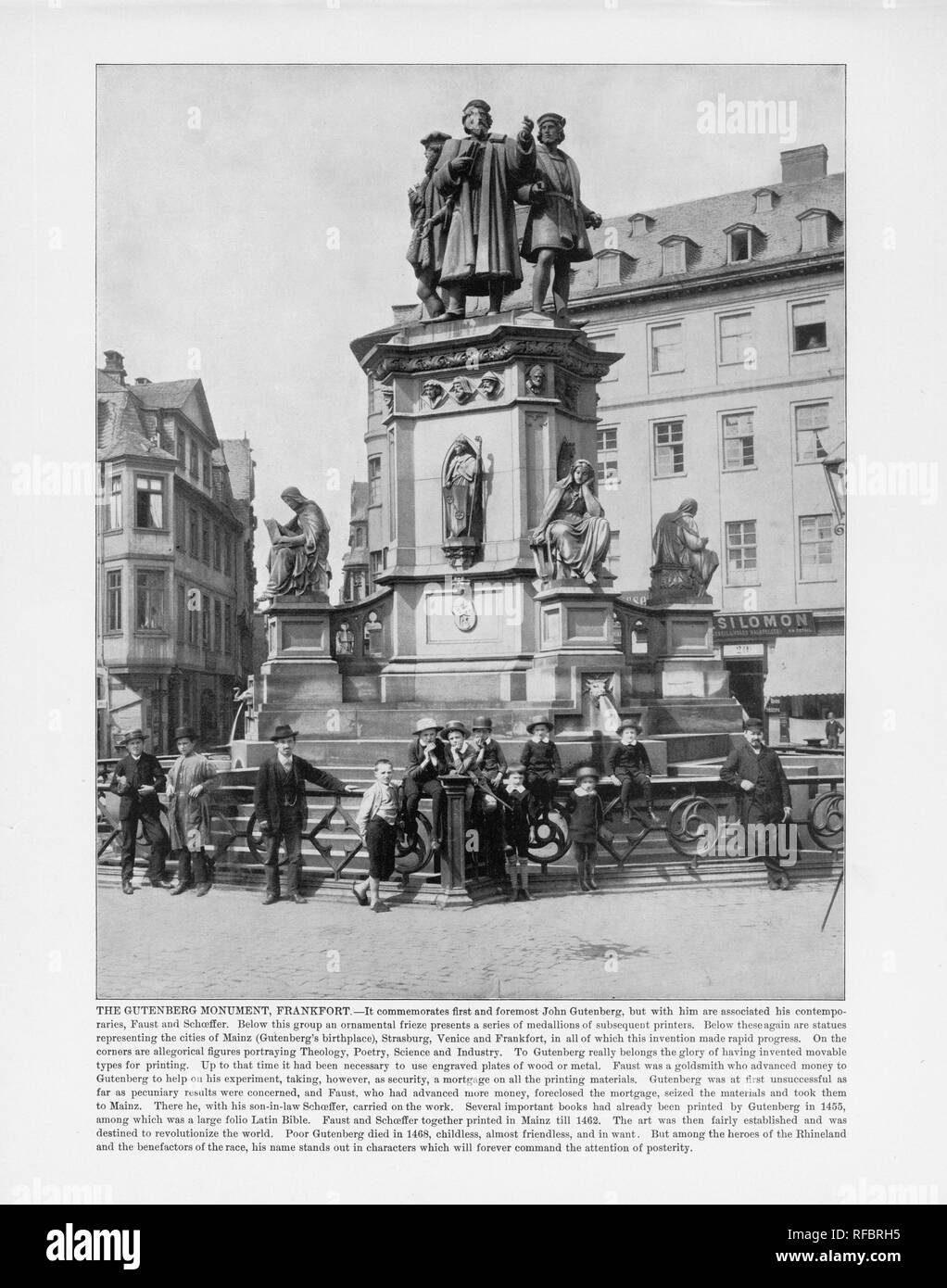 Building and gutenberg memorial hi-res stock photography and images - Alamy