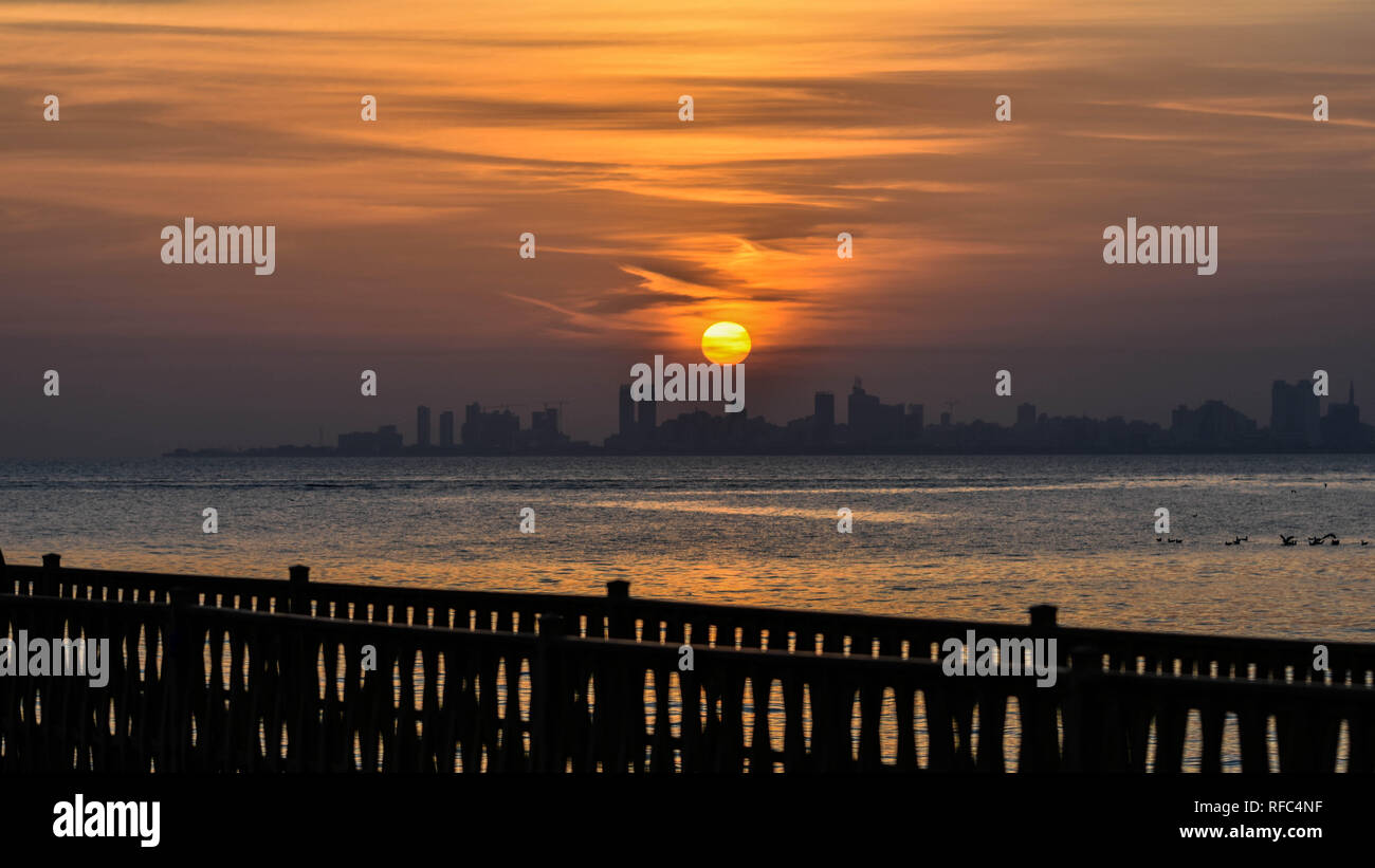 Kuwait city sunrise hi-res stock photography and images - Alamy