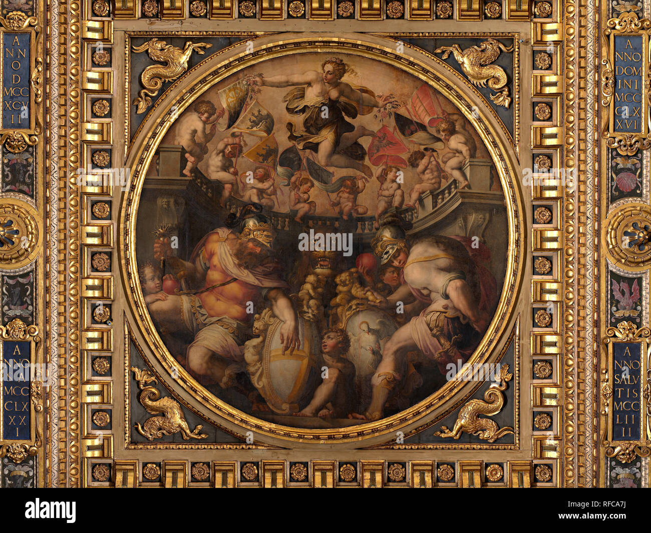 Santo in croce hi-res stock photography and images - Alamy