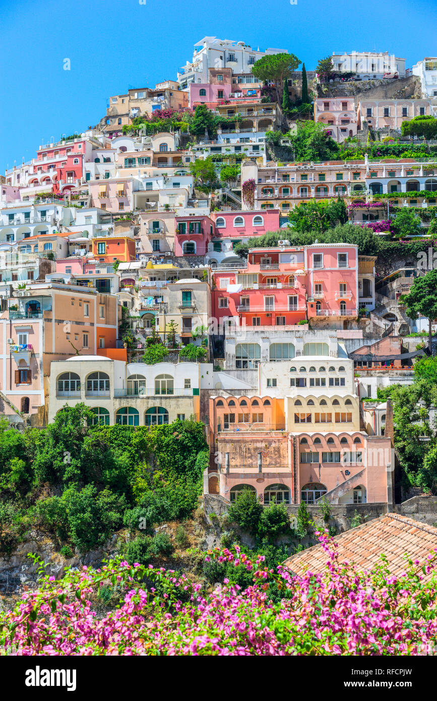 Colourful hillside houses hi-res stock photography and images - Alamy
