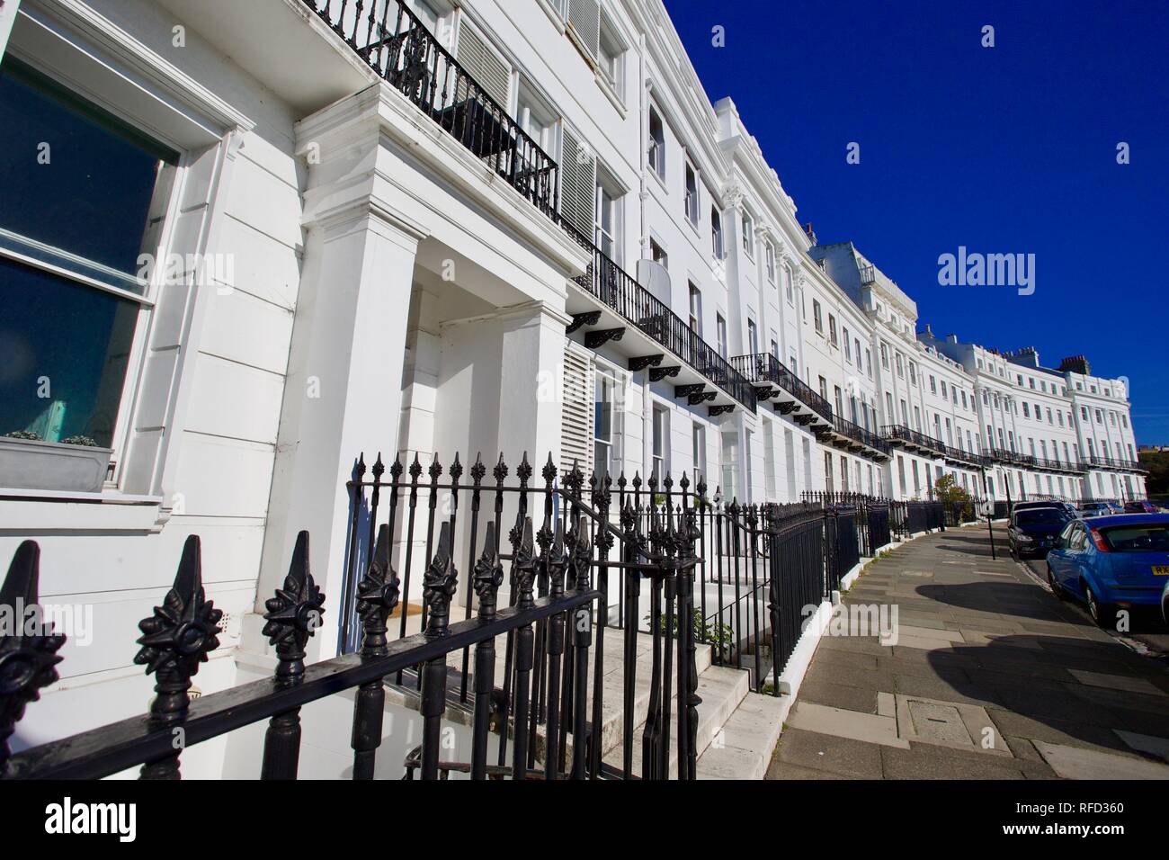 Regency wallpaper hi-res stock photography and images - Alamy
