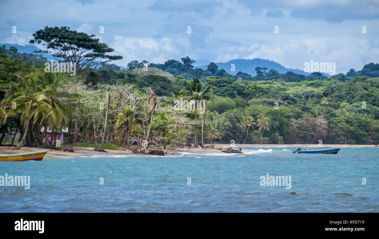 Manzanillo bay hi-res stock photography and images - Alamy