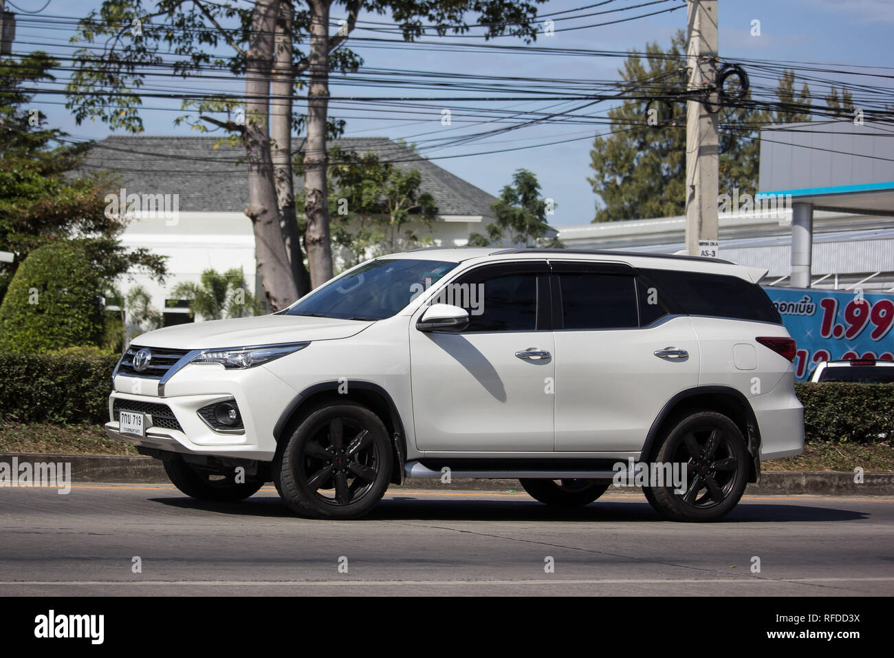 Fortuner White