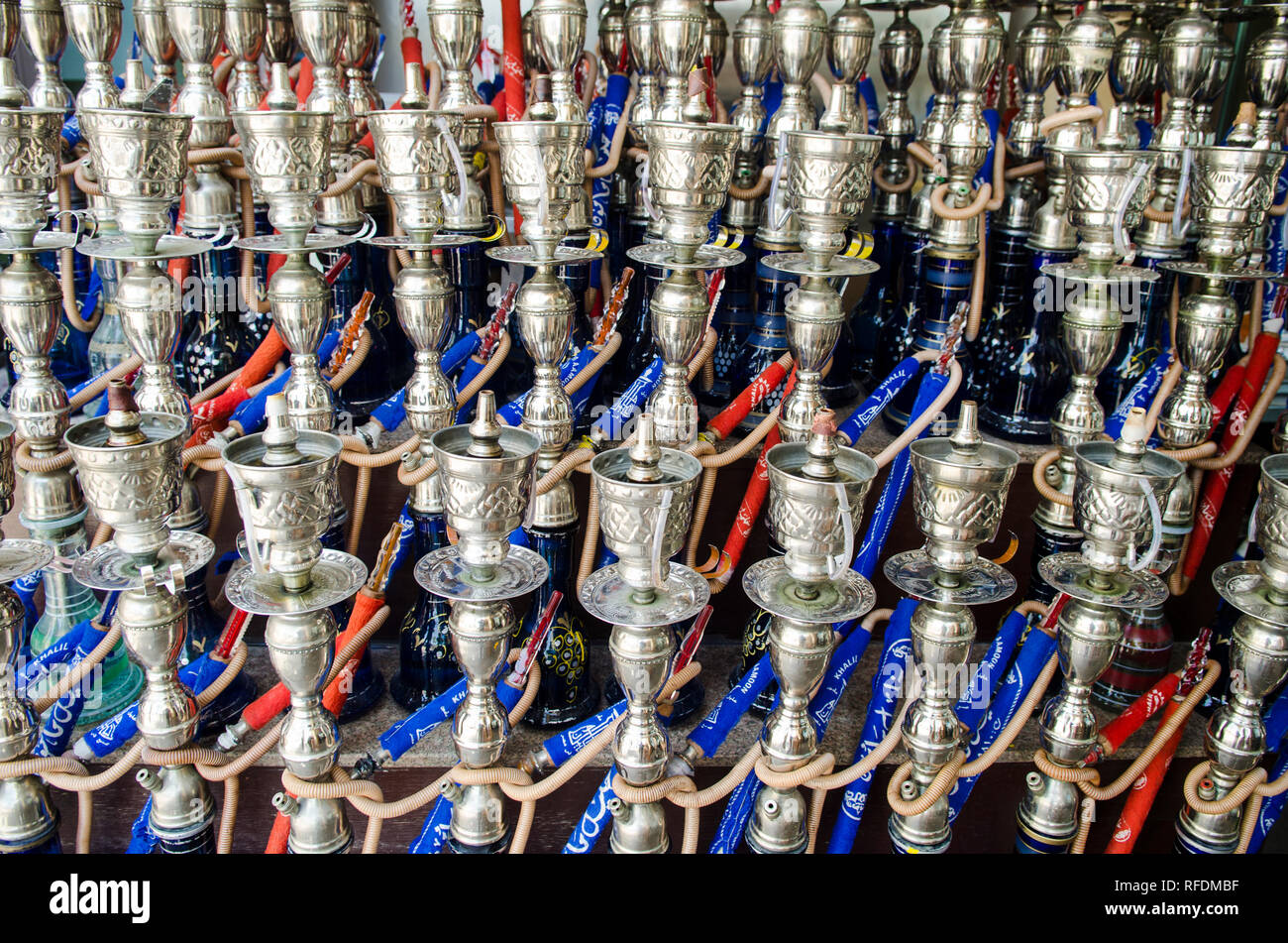 Shisha dubai hi-res stock photography and images - Alamy