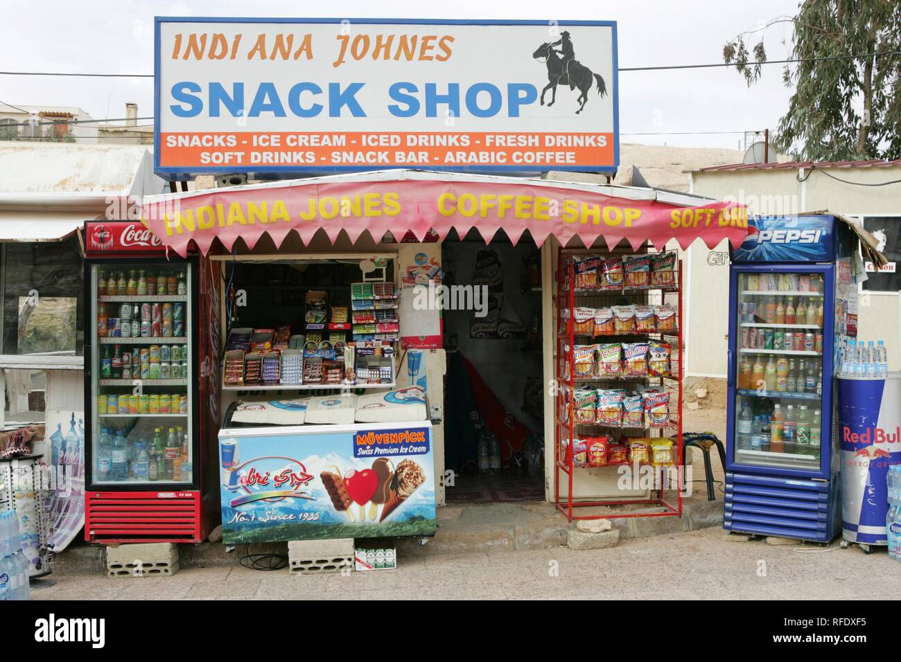 Snack shop hi-res stock photography and images - Alamy