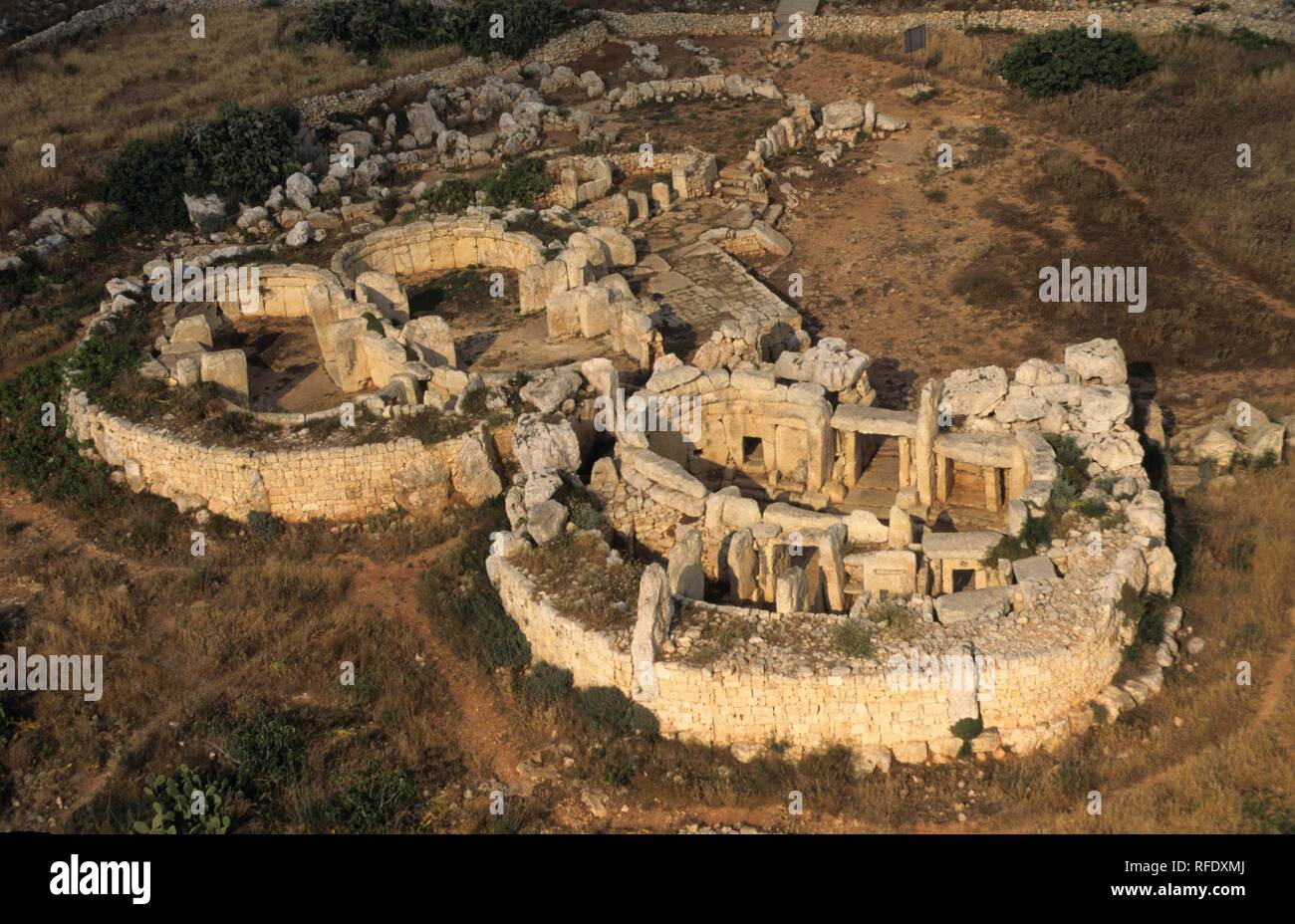 Mnajdra temples, southeastern coast, Malta Stock Photo - Alamy