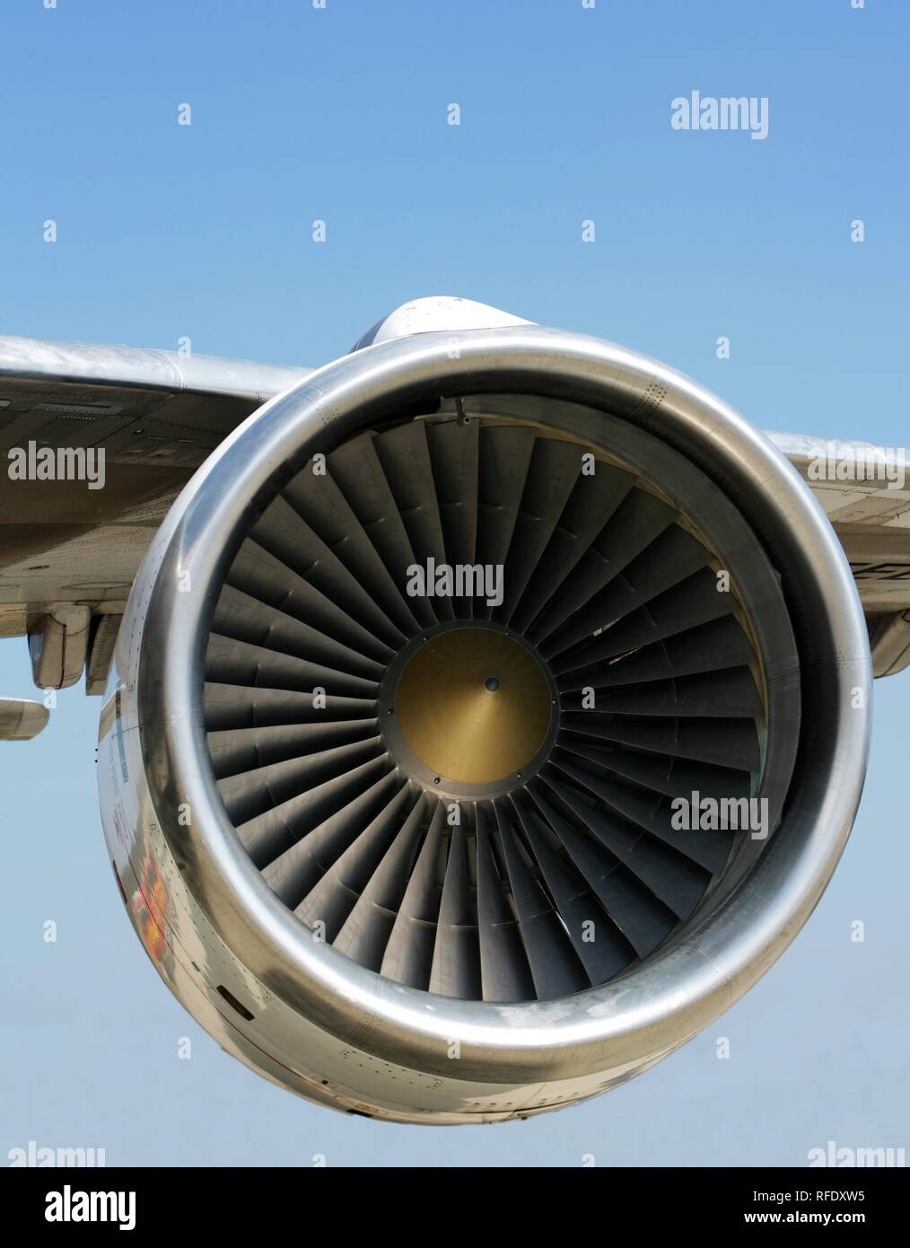 Jet engine of Tristar Stock Photo - Alamy