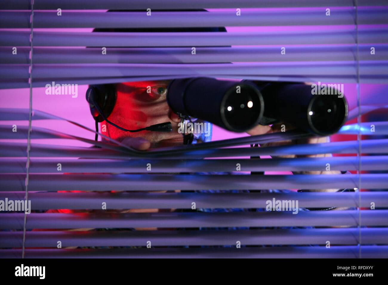 Observation blinds hi-res stock photography and images - Alamy