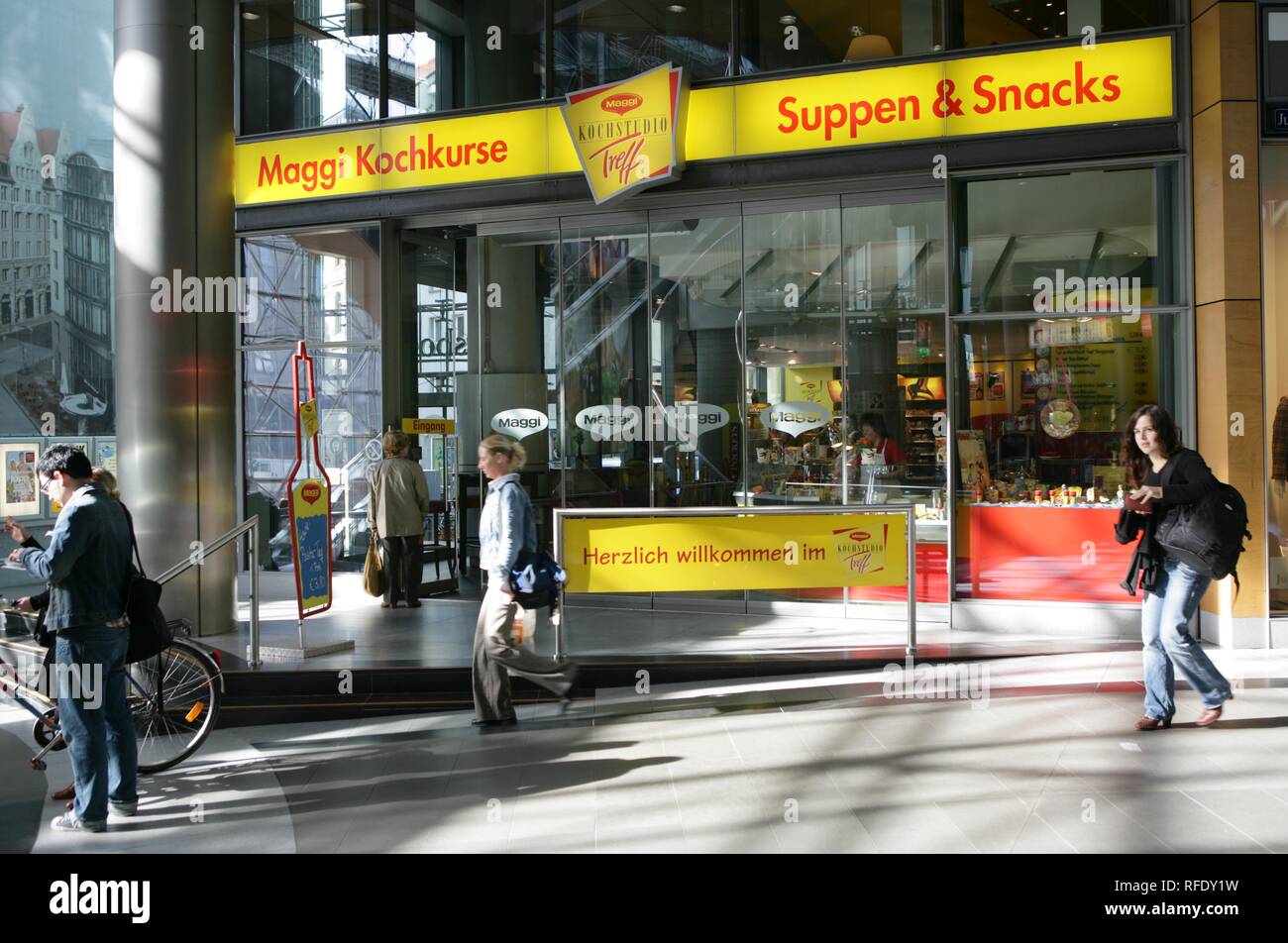 Petersbogen, shopping center, Maggi Kochstudio (cooking studio ...