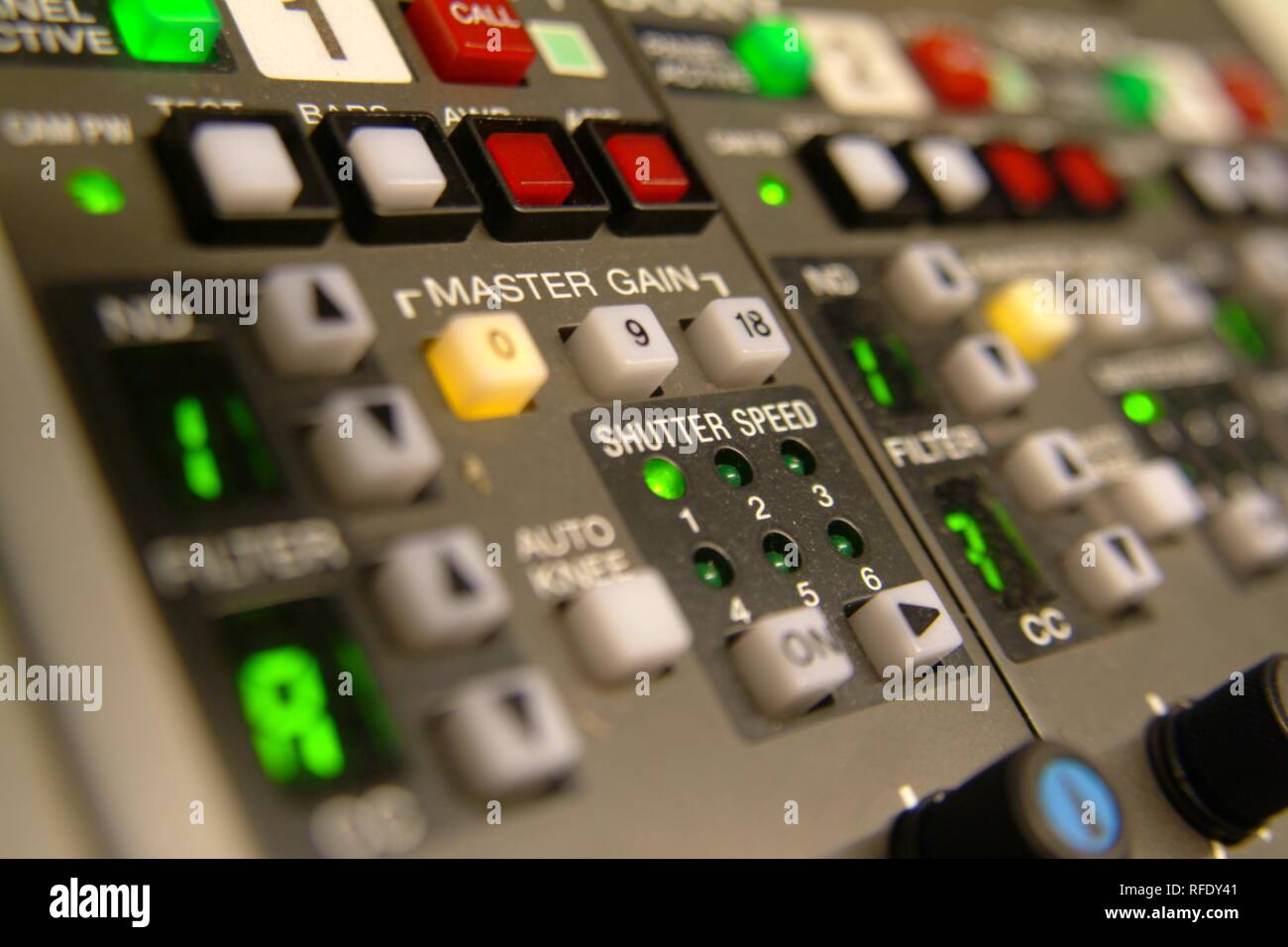 Tv control room hi-res stock photography and images - Alamy