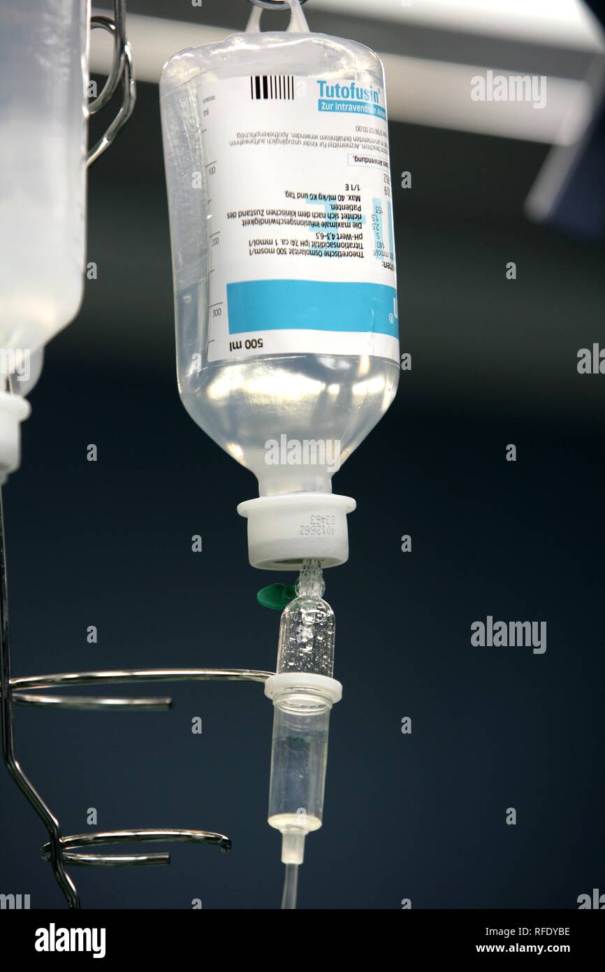 Intravenous therapy bottles hi-res stock photography and images - Alamy