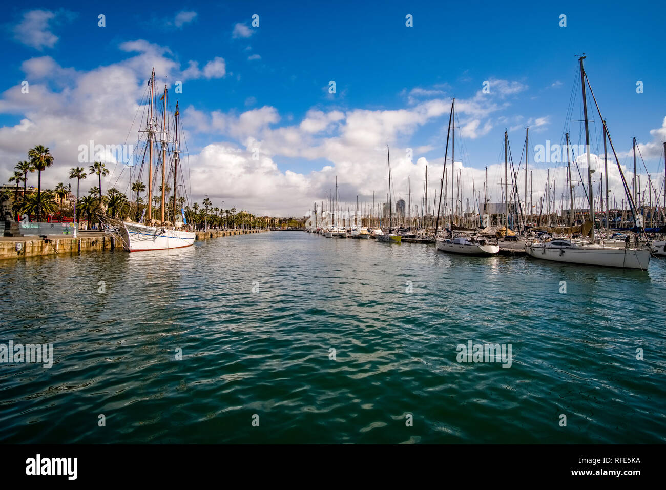 Europe harbor boats sailing hi-res stock photography and images - Alamy