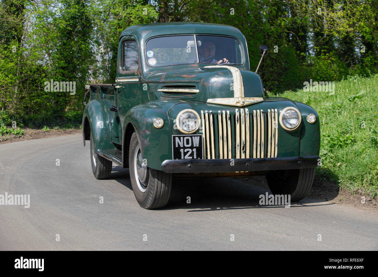 1947 Ford 1 Ton pick up truck Stock Photo - Alamy
