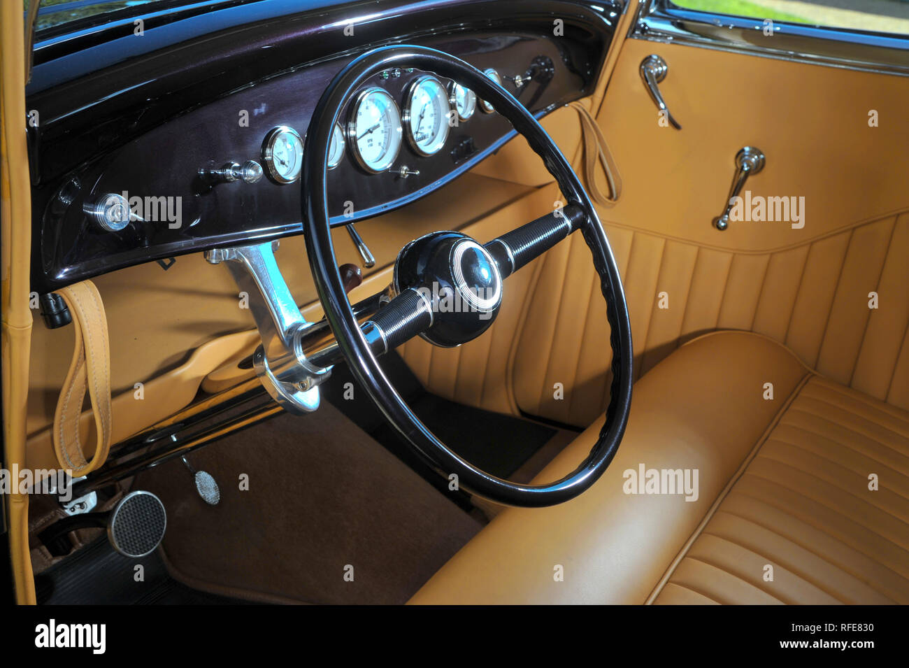 1932 Ford 3 window traditional hot rod Stock Photo - Alamy