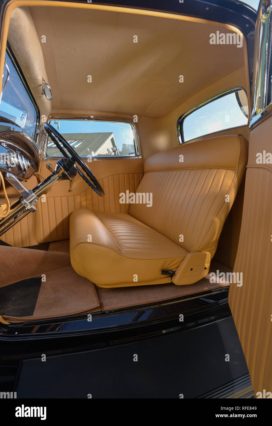 Classic hot rod interior hi-res stock photography and images - Alamy
