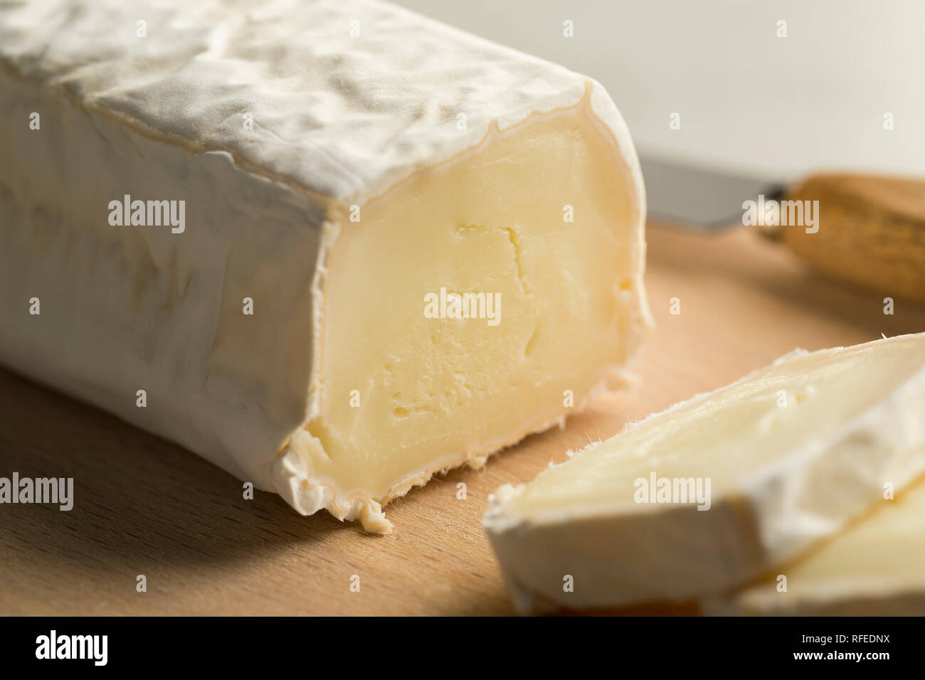 Soft goats cheese hi-res stock photography and images - Alamy